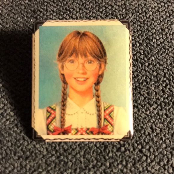 American Girl | Accessories | Vintage America Girls Molly Pin | Poshmark